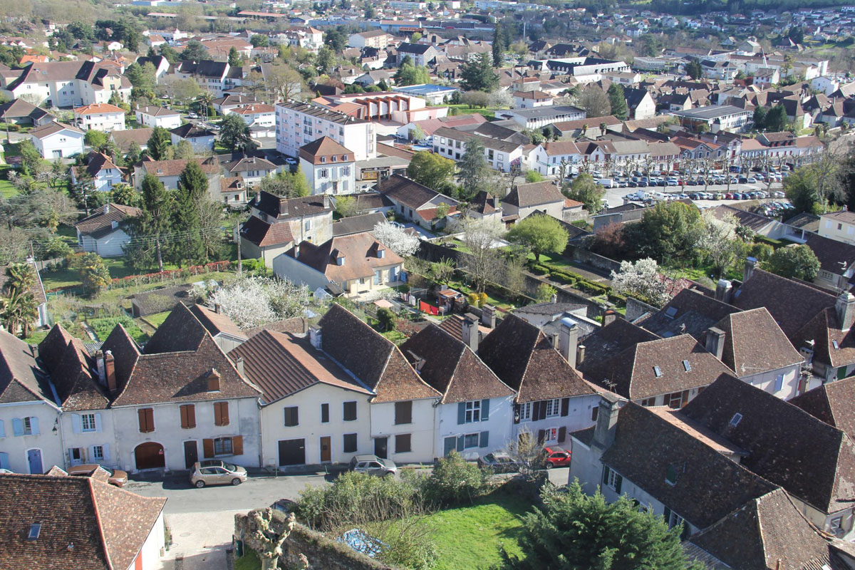 Vue de la Tour Moncade à Orthez